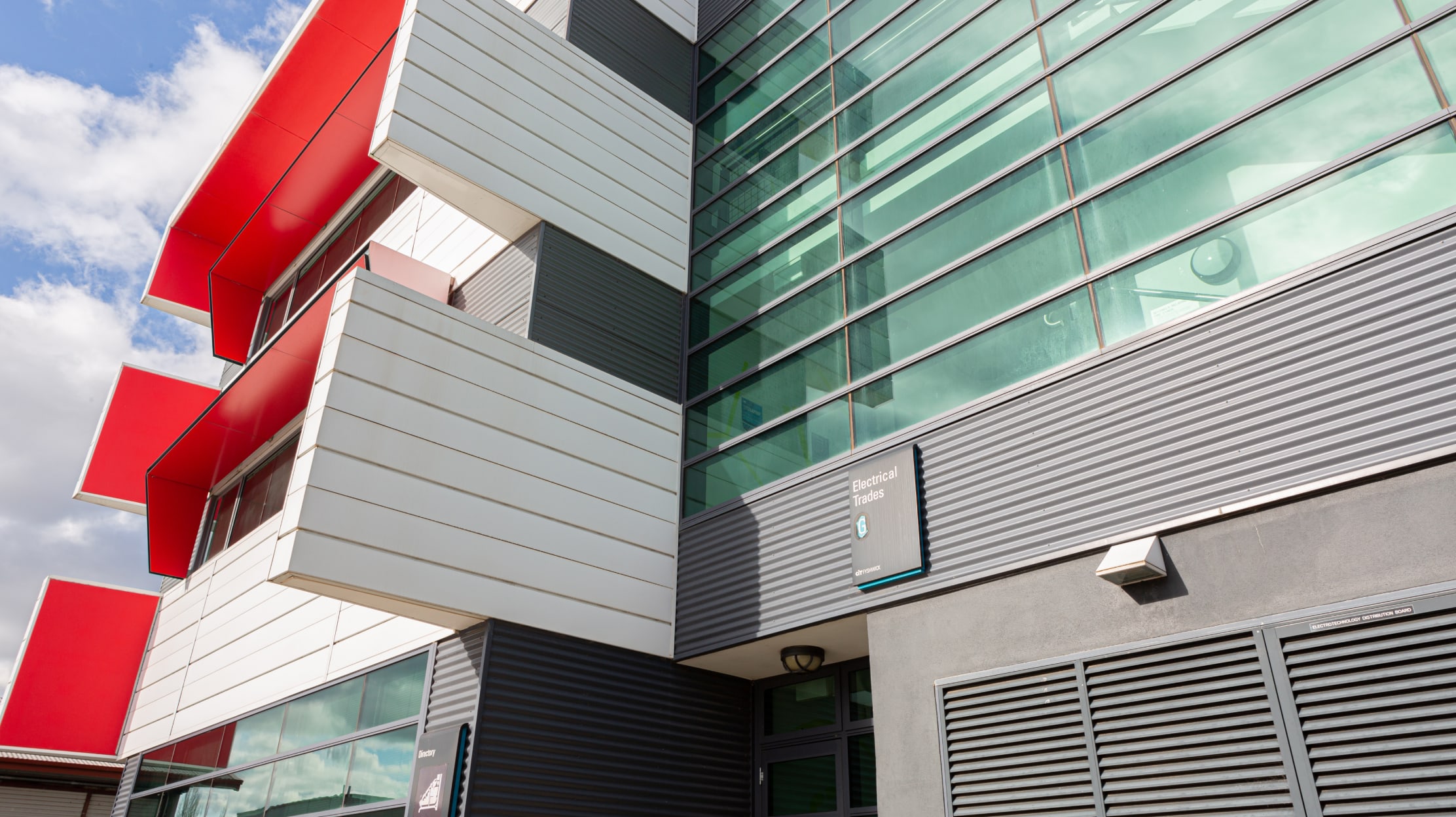 Apprenticeship Program | Tesla Australia