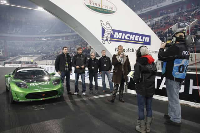 Tesla delivers 100th German car during Race of Champions | Tesla 香港