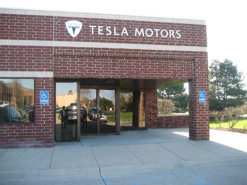 On Tour with the Tesla Roadster | Tesla México